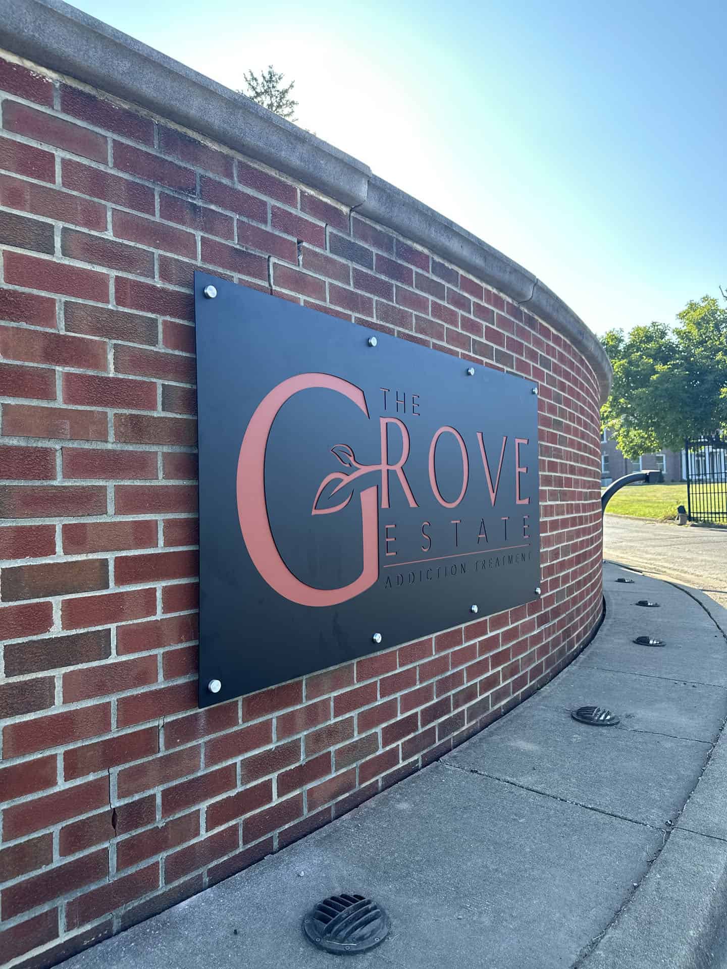Luxury Drug and Alcohol Rehab in Indiana - The Grove Estate
